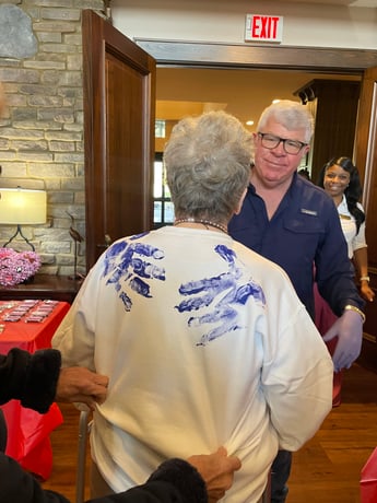 Celebrating the Forever Hug at Alto Clermont: A Memory Wrapped in Love